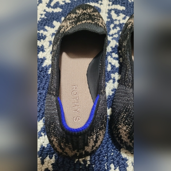 Rothy's | Shoes | Like New Rothys The Almond Loafer In Obsidian Rare ...